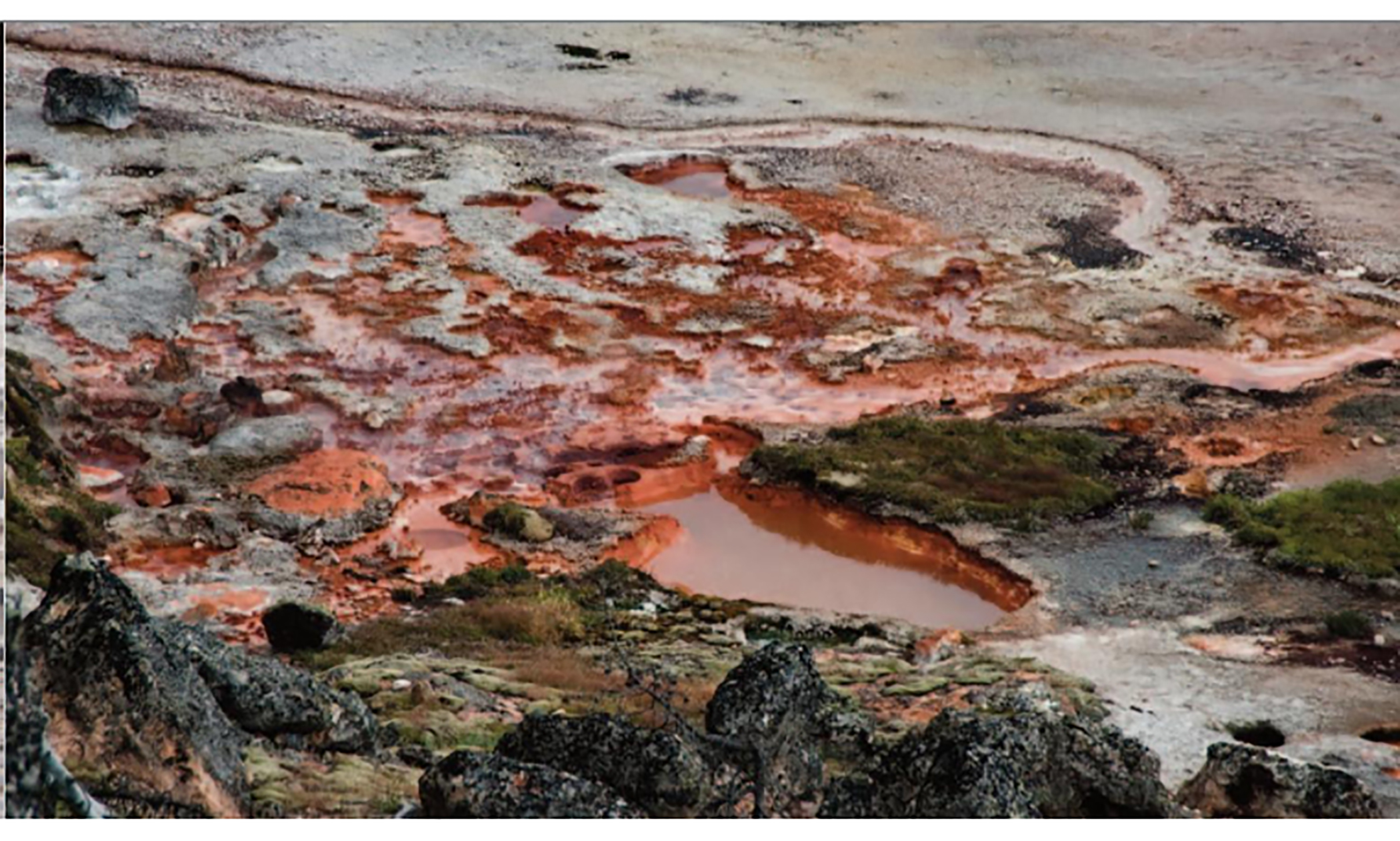 Photography: Yellowstone's Captivating Geothermal Features ...