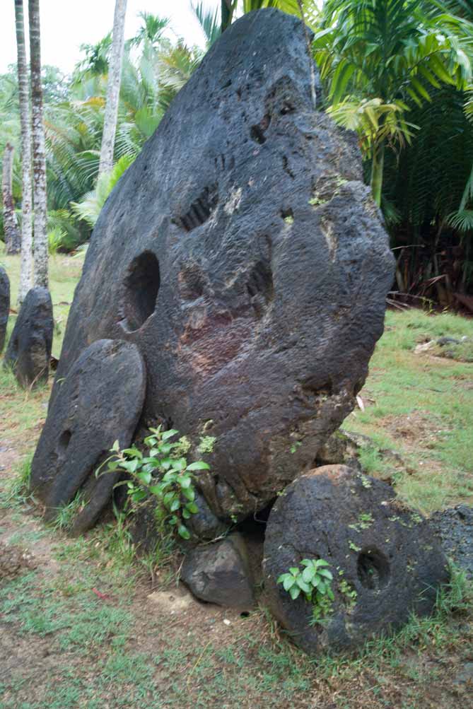 Yap stone money - TravelWorld International Magazine