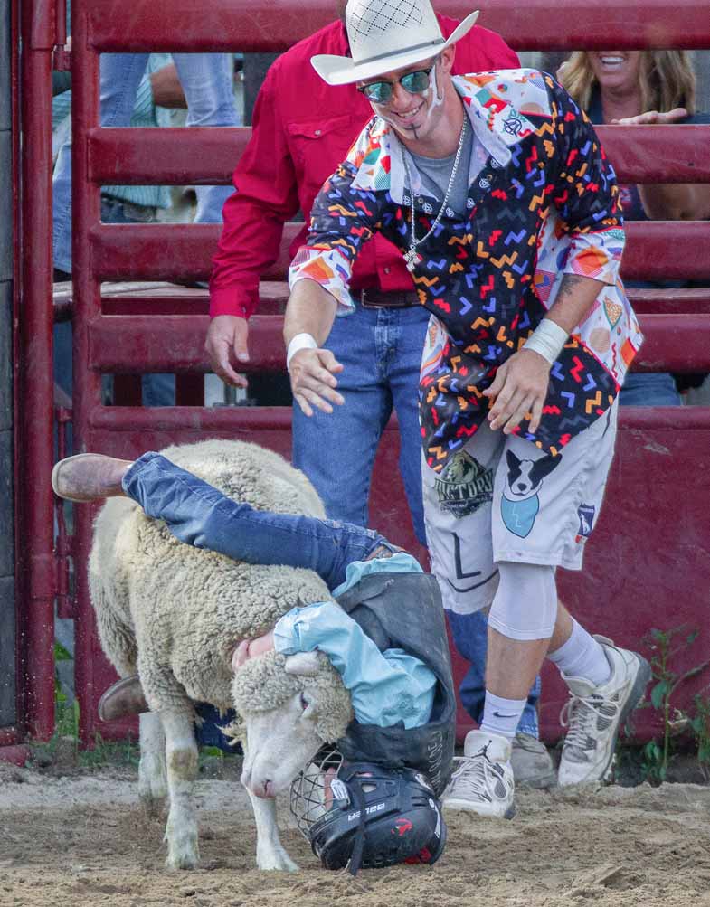 Mutton Busting - TravelWorld International Magazine